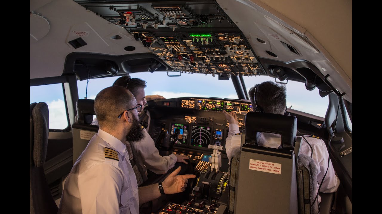 FTD.aero EASA FNPTII MCC (APS) simulator demo scenario - YouTube