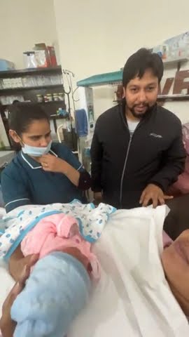 Meet new mom 1 2 an hour after delivery !!share with you experience ...