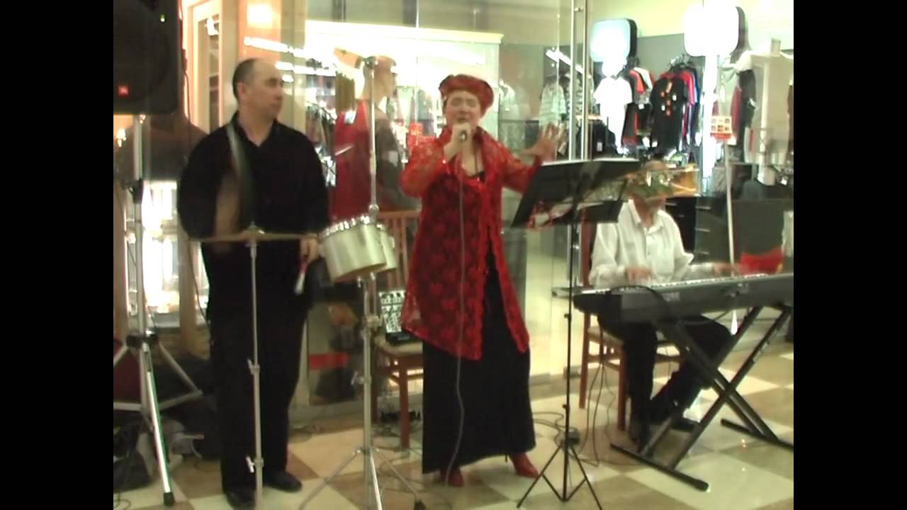 Georgia on My Mind (Hoagy Carmichael, Stuart Gorrell) - YouTube