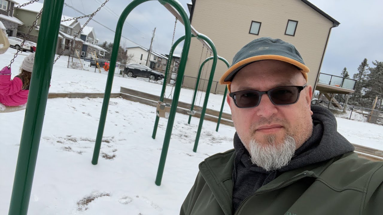 Sunday morning first snow - YouTube