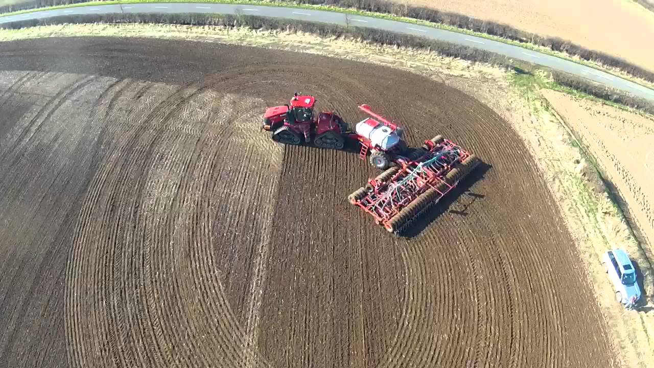 Quadtrac 550 and Horsch 12 metre sprinter drill - YouTube