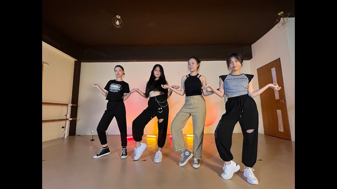 Jennie - Solo Remix Cover Dance - Group 2 - YouTube