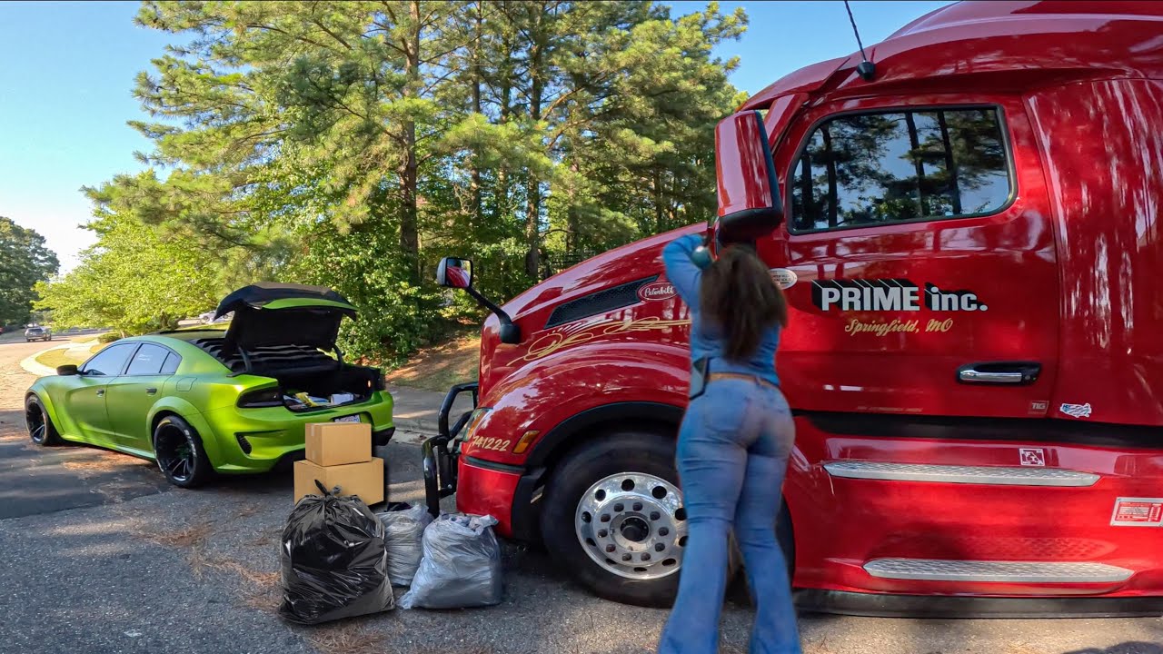 MOVING MY THINGS OUT OF MY SEMI TRUCK "TIME FOR A NEW BEGINNING " - YouTube