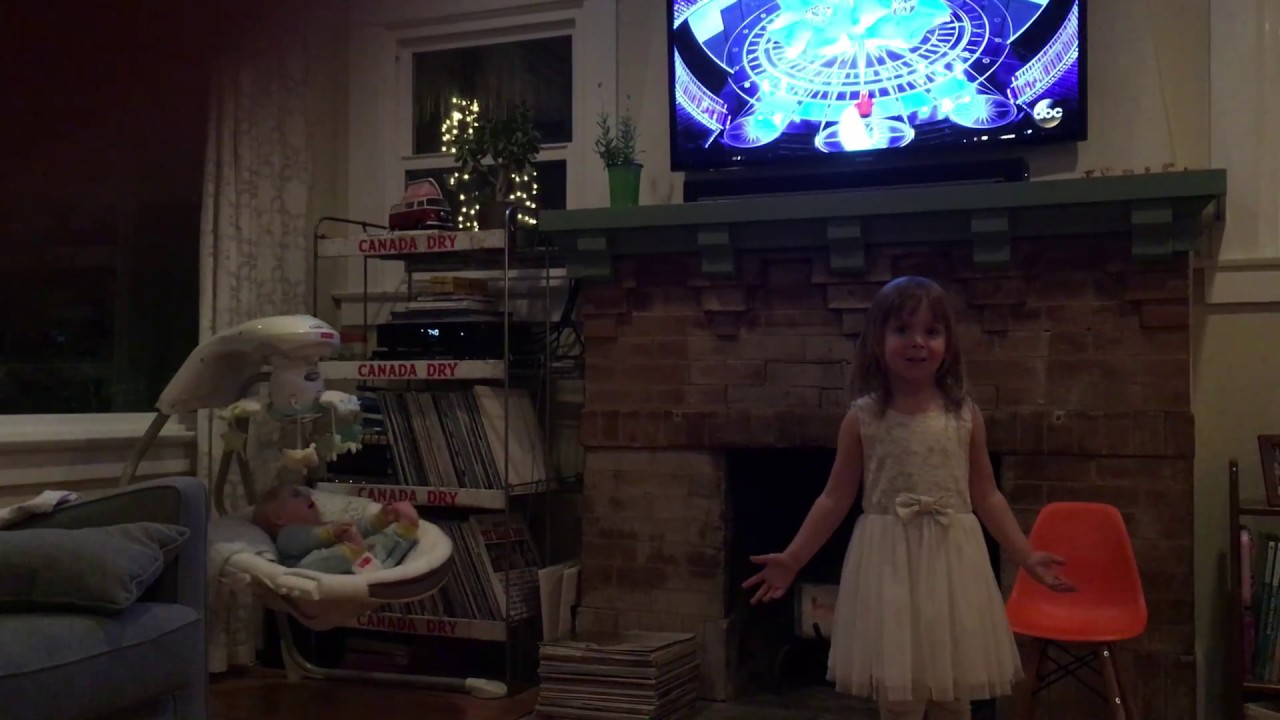 Sadie singing along with the Oscars - YouTube