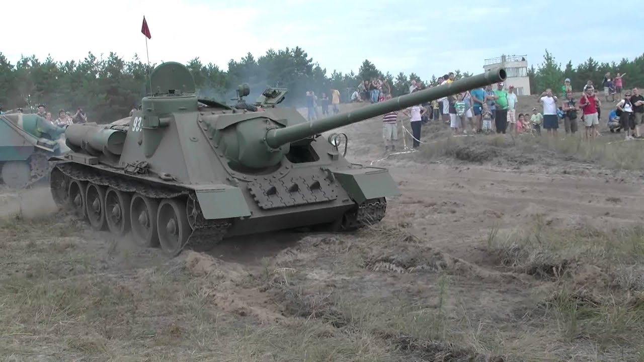 The SU- 100 Soviet/Czech self-propelled gun - YouTube