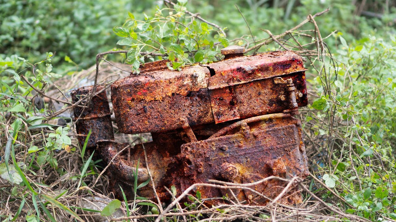 The Epic Restoration of a 8HP Diesel Engine From Rust to Robust - YouTube