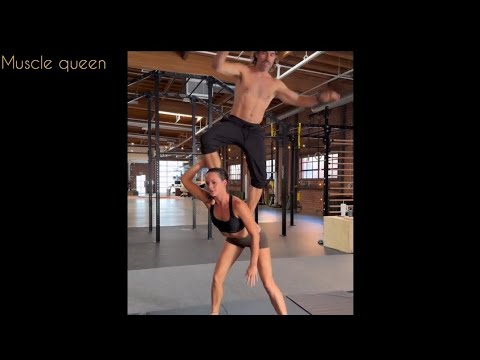 Lift and carry compilation by strong female #liftupchallenge#america#usa#lift#liftcarry#powerwoman