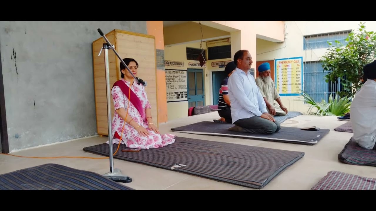 Yog divas - YouTube