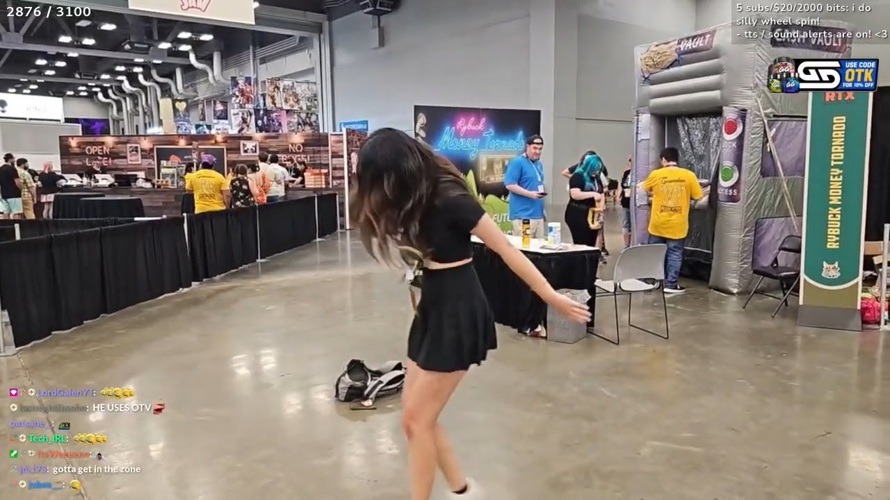 ExtraEmily Hits The Griddy - YouTube