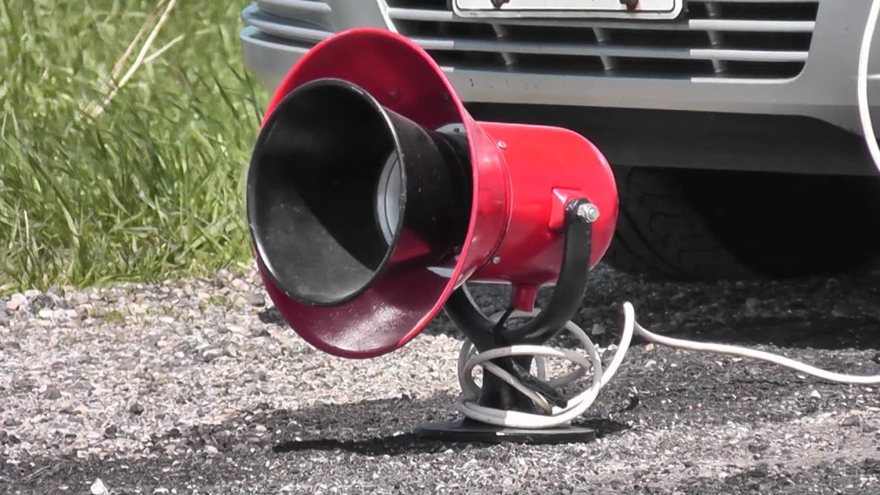Sick Federal Model A Siren Test 4/26/15 - YouTube