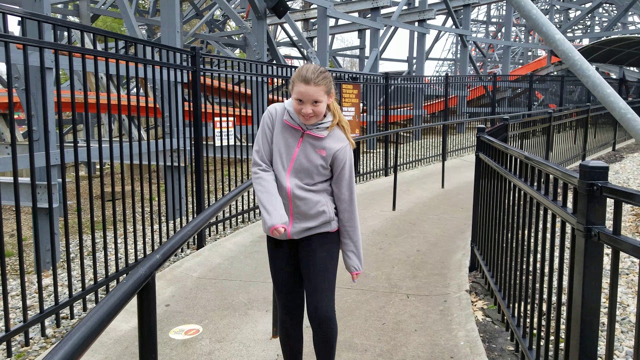Six Flags Wicked Cyclone Queue - YouTube
