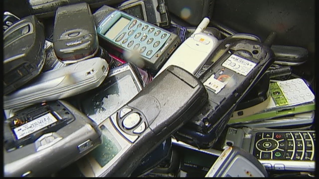 The personal data for sale on your old phone - YouTube