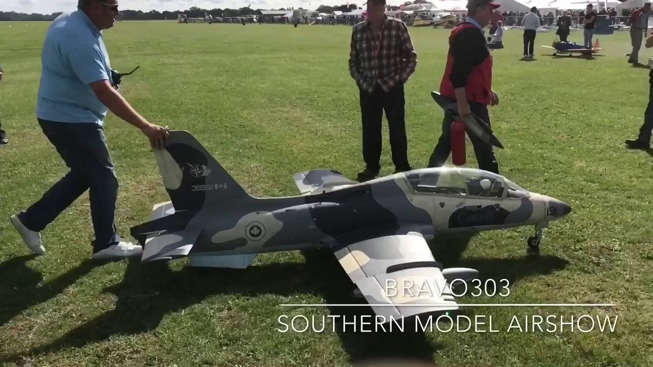 MWM Warbirds P-51 Mustang & MB-339 Turbine Jet - SOUTHERN MODEL AIRSHOW ...
