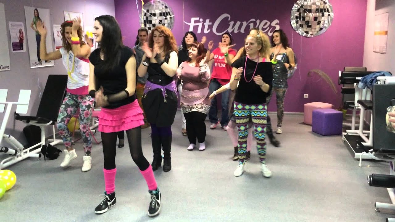 Birthday Zumba / We love the 80's theme - YouTube