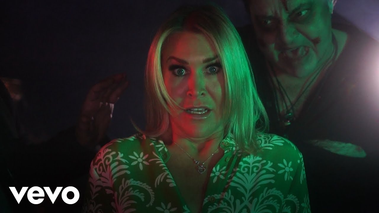 Jo O’Meara - Thriller (Official Video) ft. The Celebs - YouTube