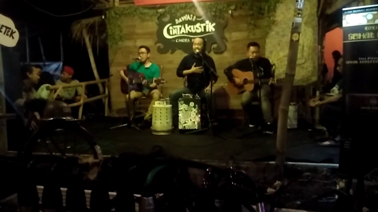 Candra Malik Launching Album Dawai Cintakustik - YouTube