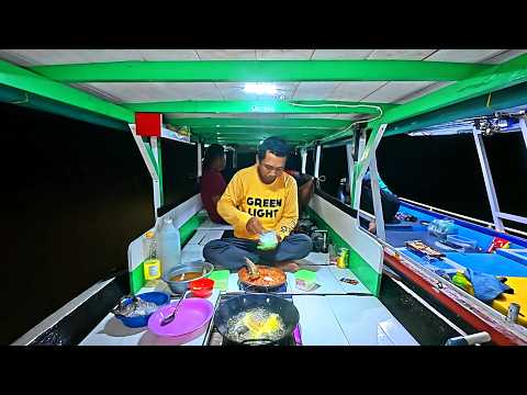 Kedatangan tamu dari kampung sebelah saat mancing, masak, makan dan bermalam di sungai