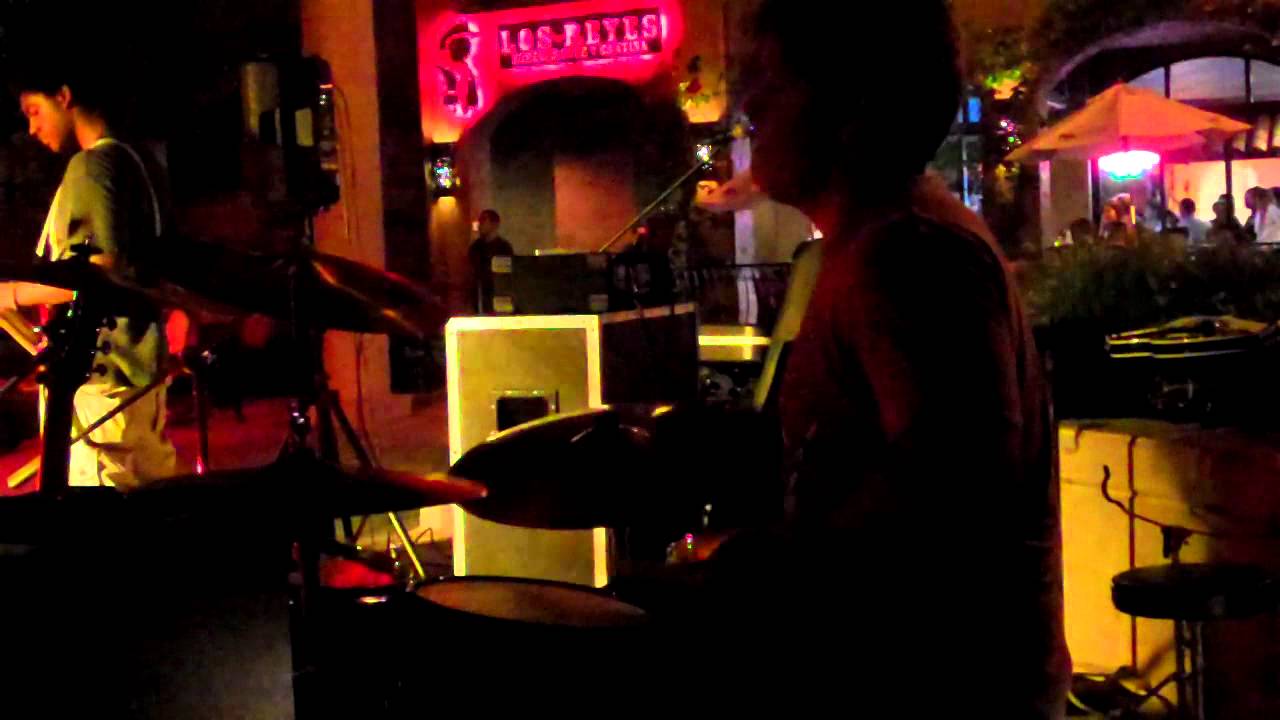 guero- Close the Window, shut out the Lights, drums - YouTube