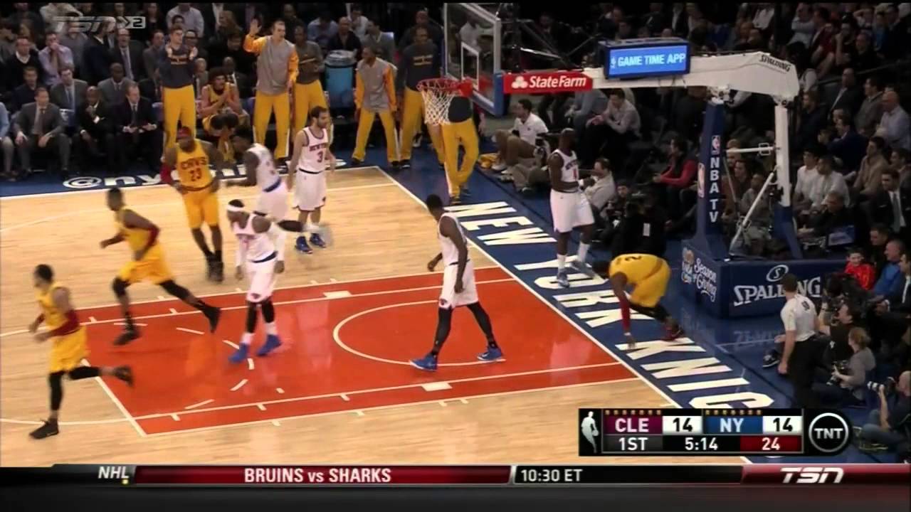 Kyrie Irving's beautiful layup against Knicks - YouTube