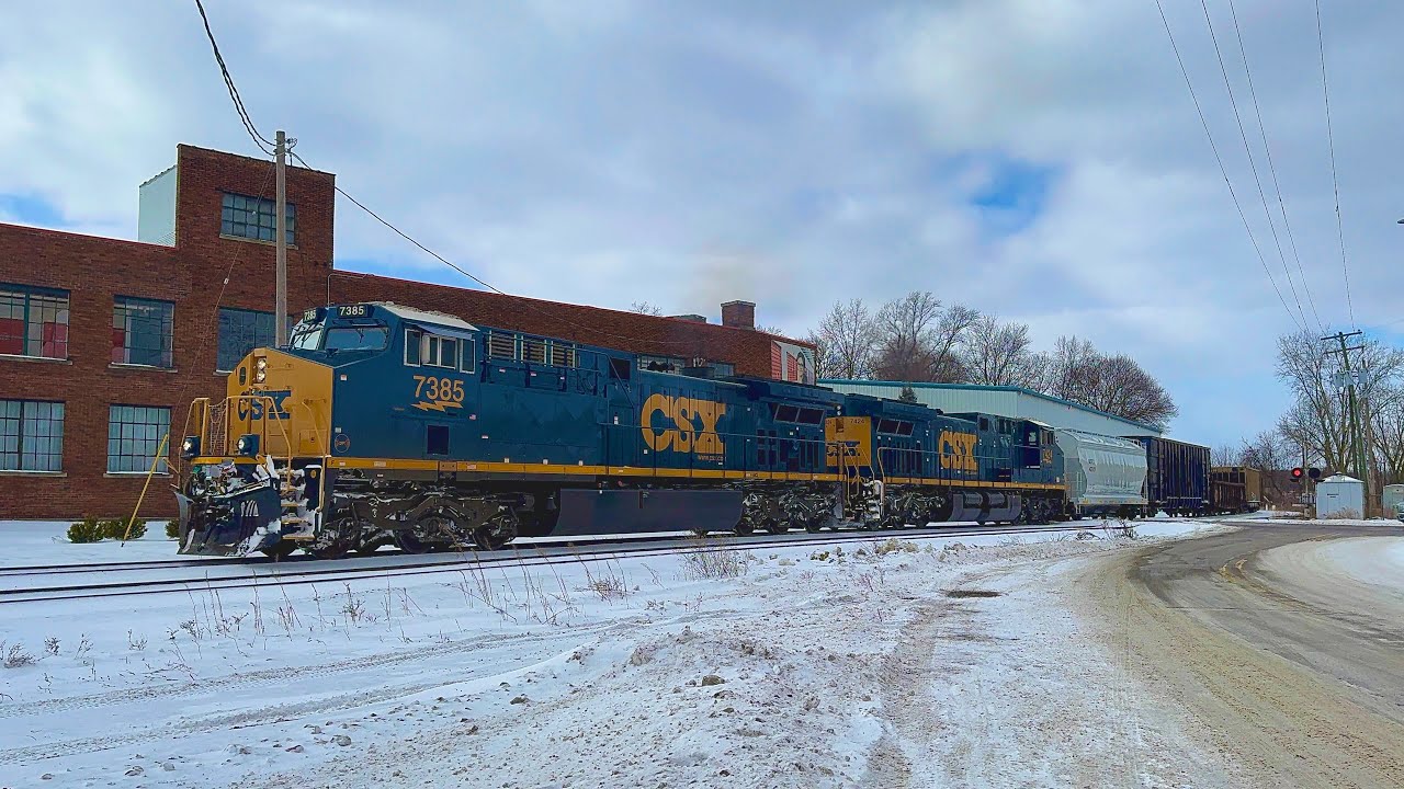 CSX 7385 (Nice K5H Horn) Leads Medium Size L303-18 Freight Train ...