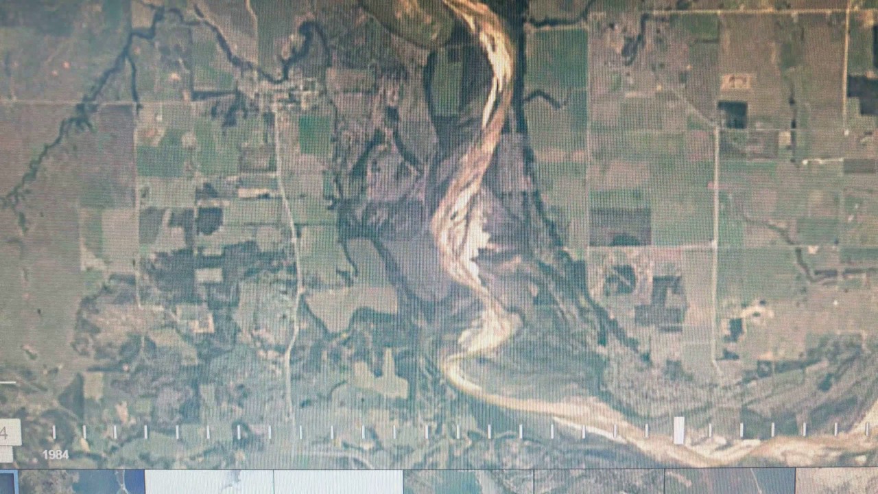 Red River Timelapse 1984 - 2016 (Spanish Fort, TX) - YouTube