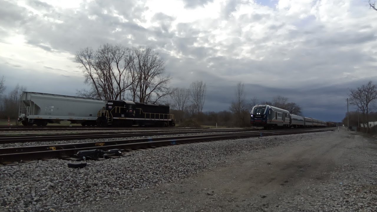 The Amtrak Midwest IDTX 4614 Wolverine 352 Eastbound Train - YouTube