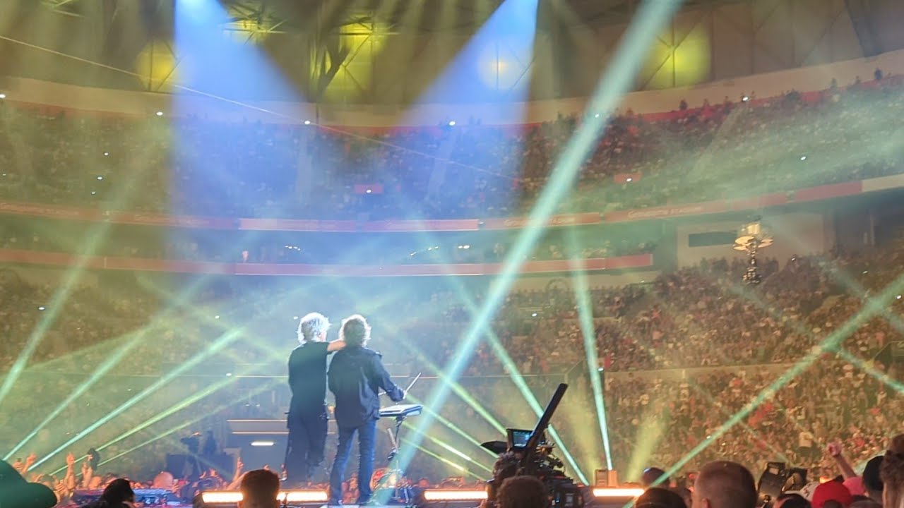 Indochine, Atomic Sky, Central Tour - 25/06/2022 - Groupama Stadium, Lyon - YouTube