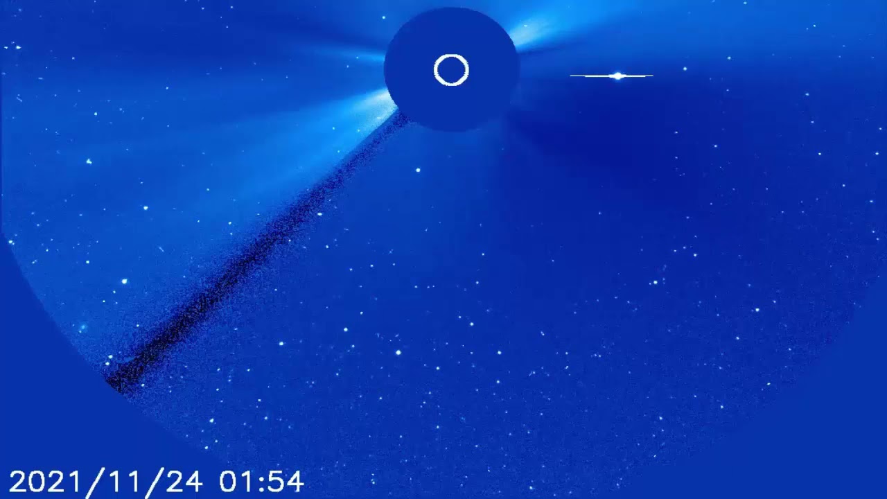 UM ASTRO GRANDE APARECEU NA SONDA SOHO DA NASA - YouTube