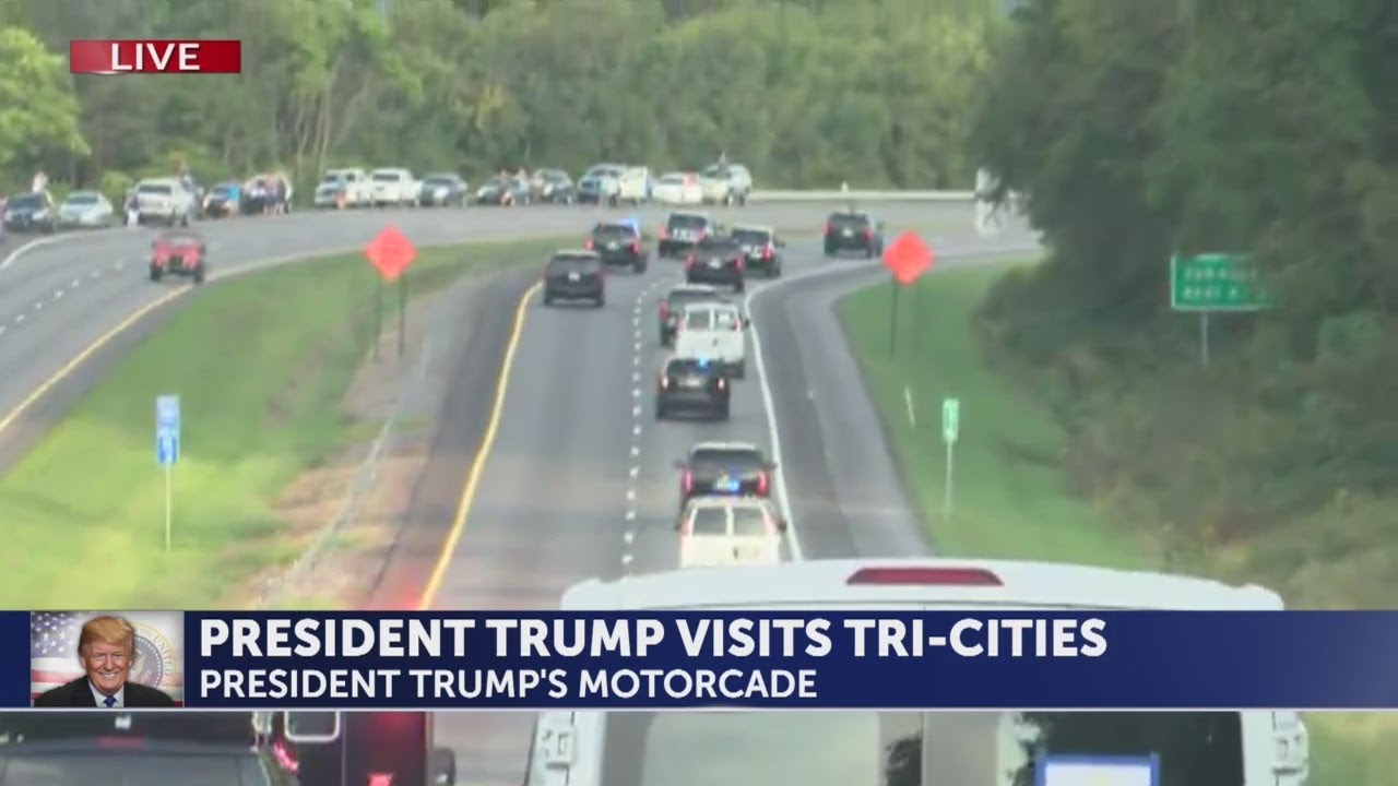 President Trump's motorcade enters Johnson City - YouTube