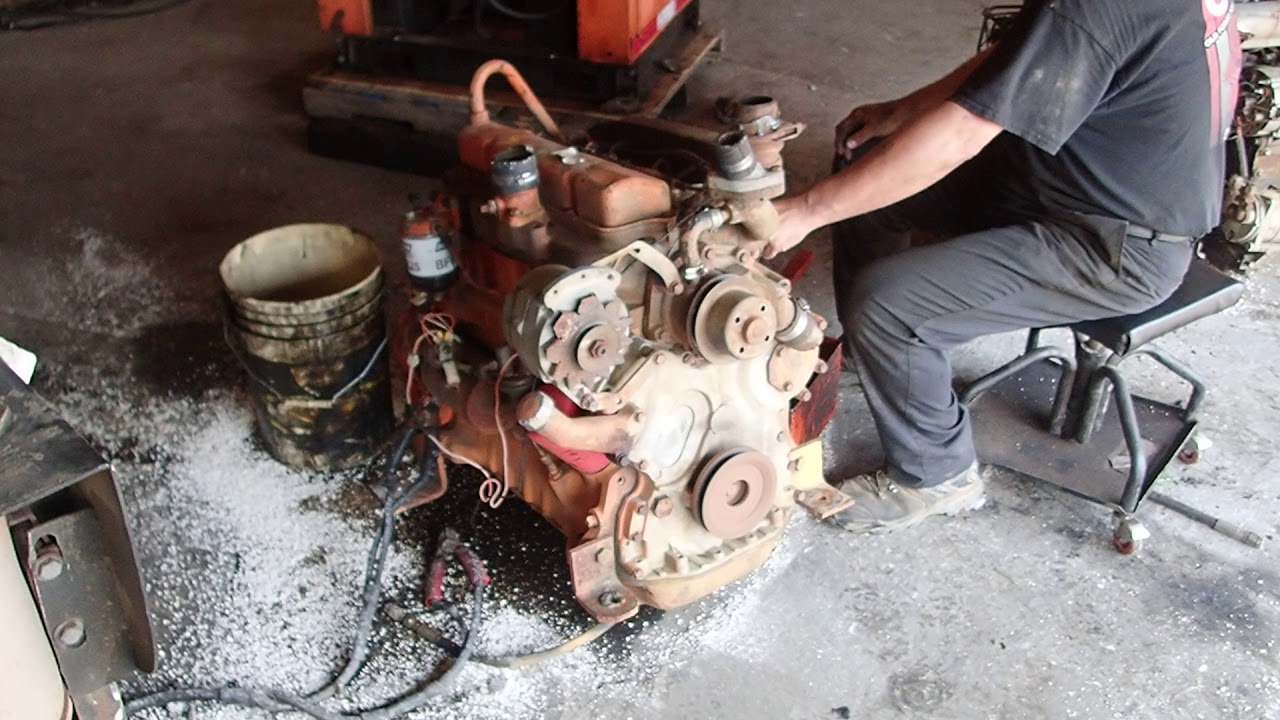 JOHN DEERE 4219 ENGINE - YouTube