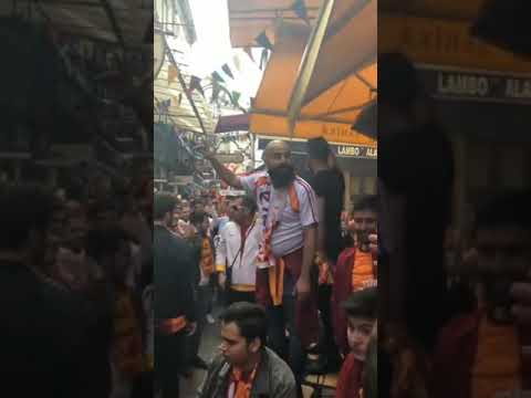 #OnlyYou 💛❤ Beyoğlunda \