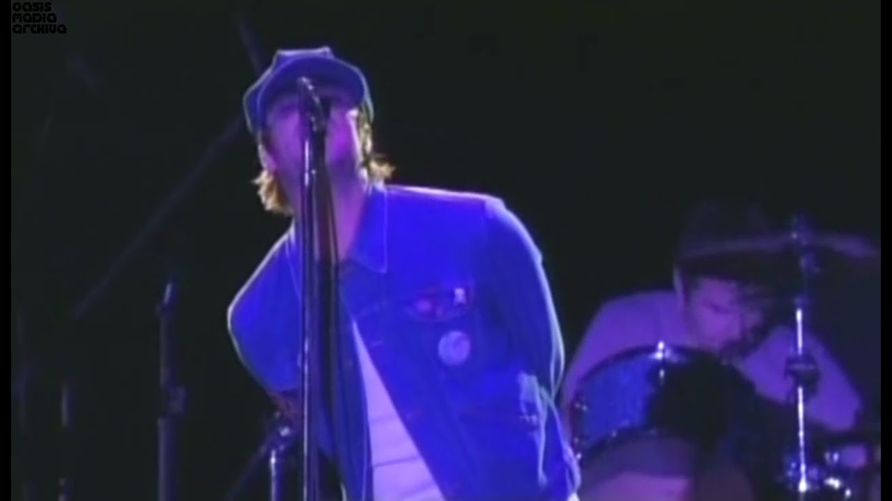 Oasis - 2001-07-27 - Fuji Rock Festival, Naeba, Japan - YouTube