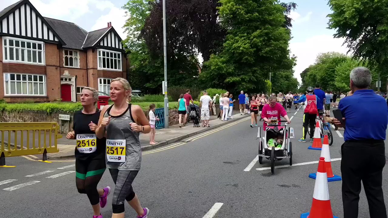 Great Midlands Fun Run 2018 - YouTube