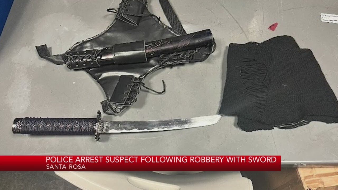 Santa Rosa police arrest robbery suspect armed with sword - YouTube