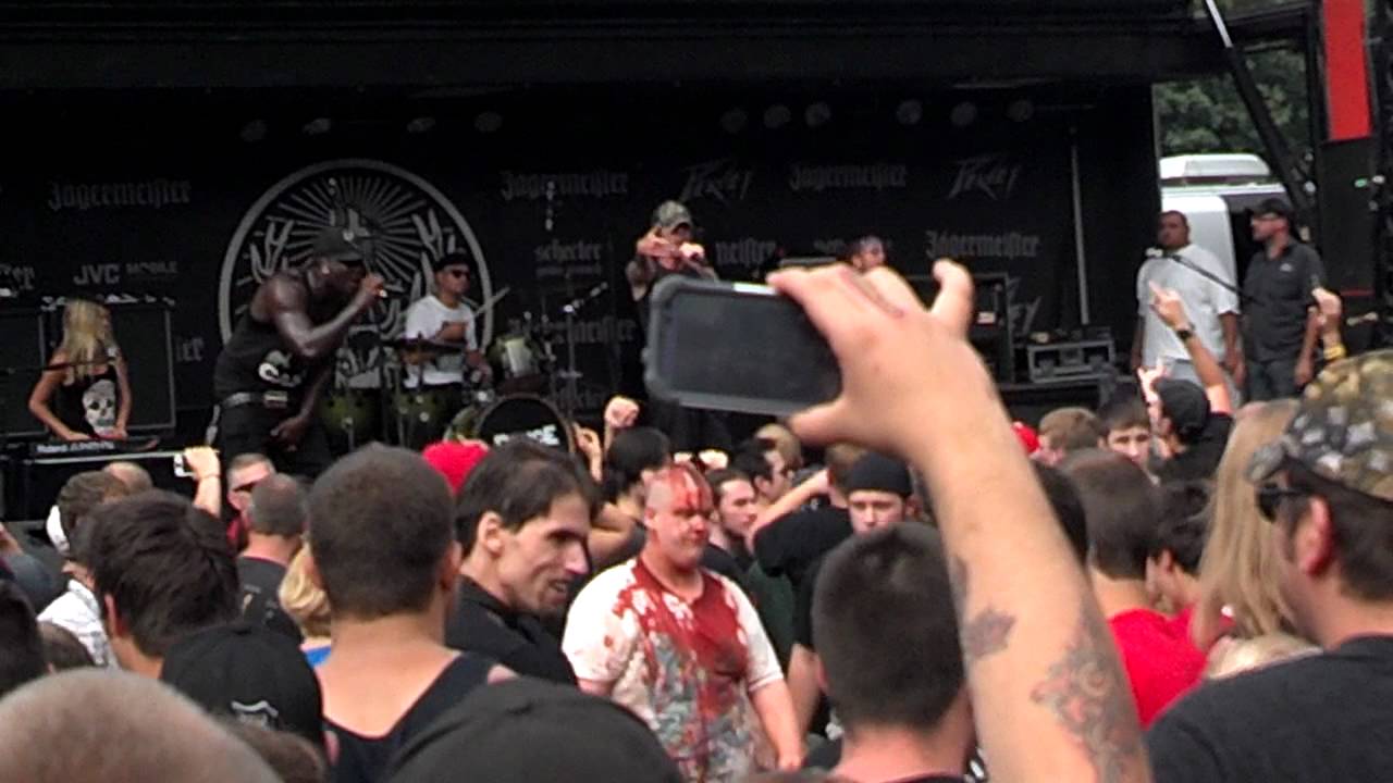 Deuce america uproar 2012 - YouTube