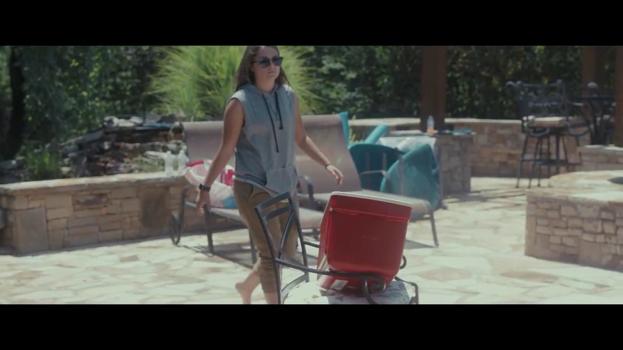 Lemon Made Pool Party - YouTube