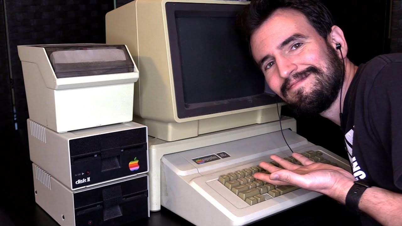 [ASMR] This Computer is Over 40 Years Old!! Apple II Show And Tell ...