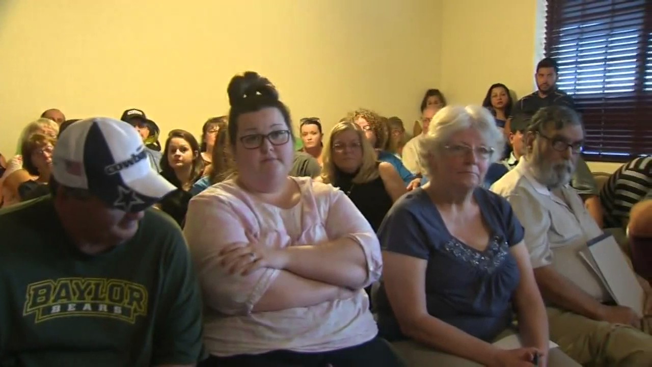 Jarrell water meeting heats up - YouTube