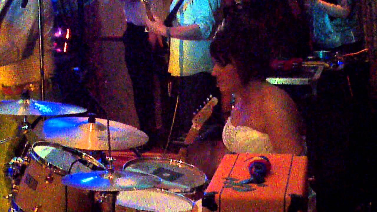 Drumming Bride 29 Sept 2012 - YouTube