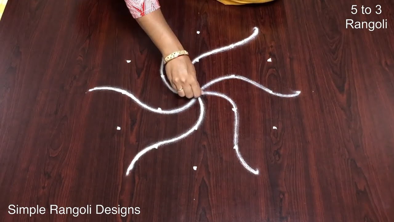 Different Style Rangoli 🌷 Easy & Simple Muggulu by Aishwarya 🌷 Pulli ...