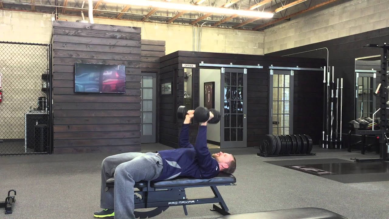 Alternating Single Arm DB Bench Press Variations - YouTube
