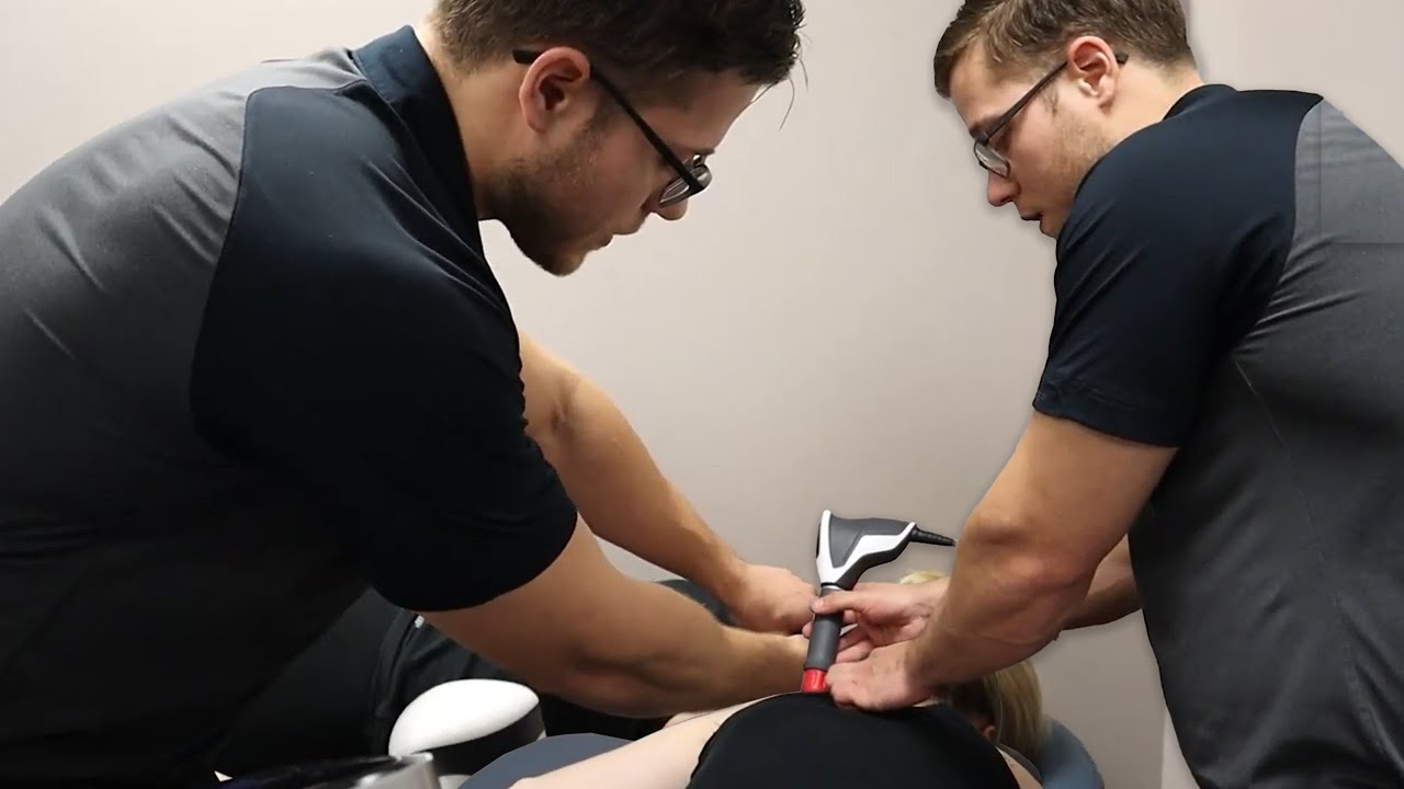 Shockwave Therapy for Shoulder Pain │ Shoulder Pain Treatment with Mike ...