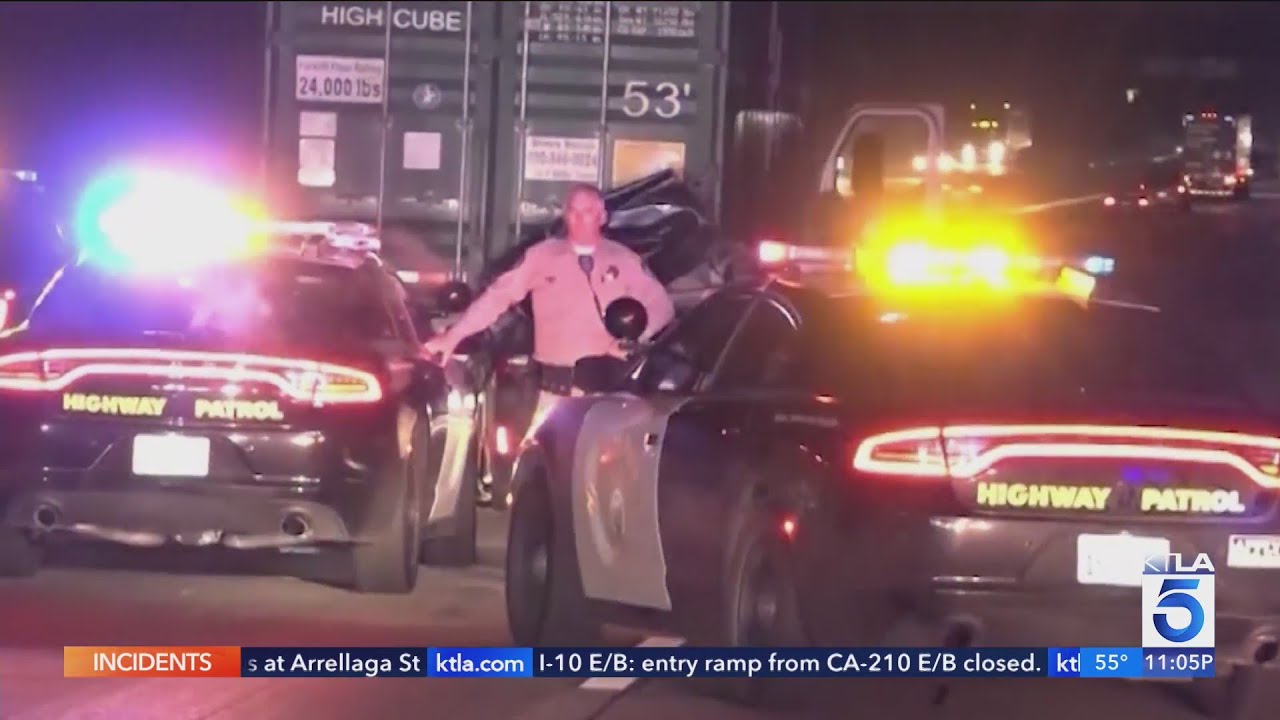 Off-duty LAPD officer killed in crash on 210 Freeway in Glendora - YouTube