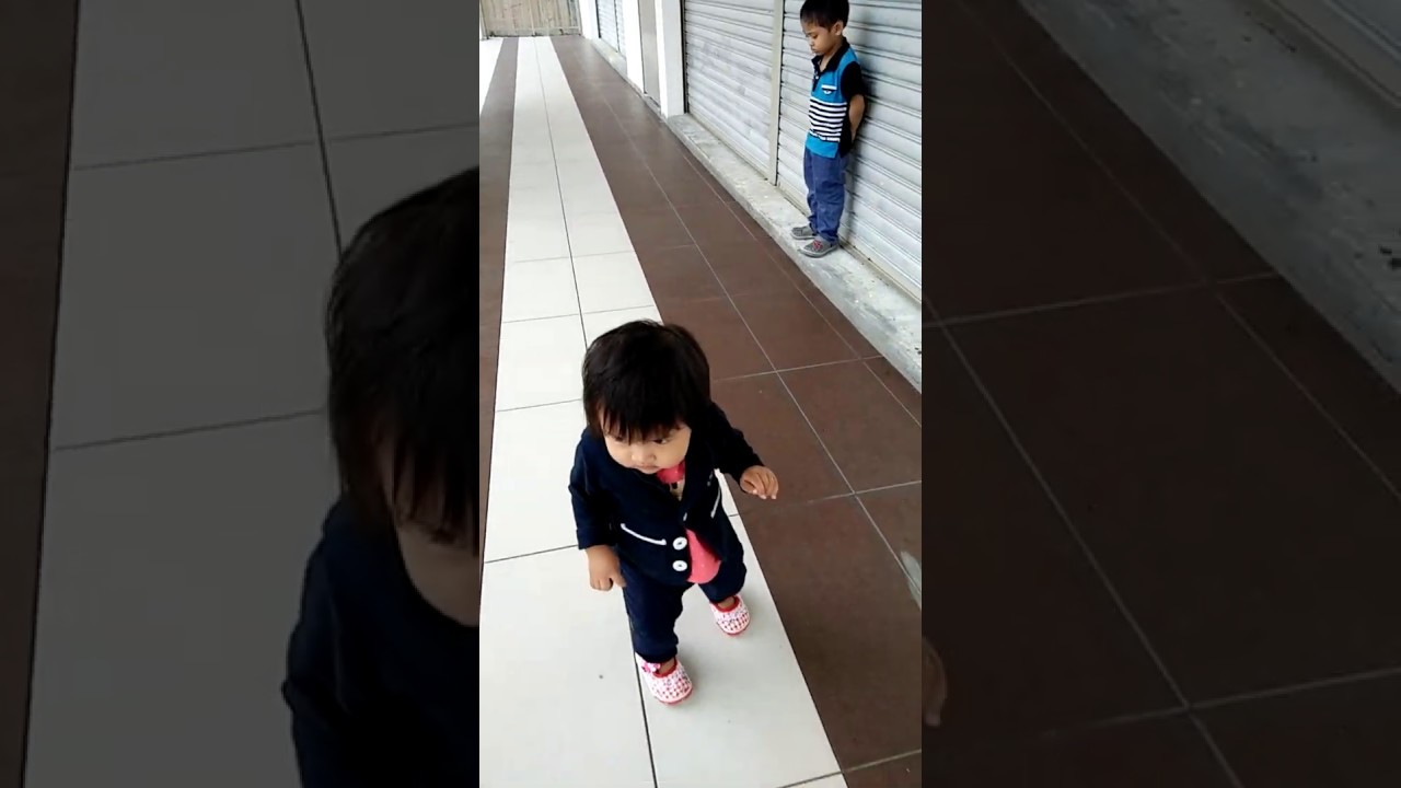Raisha Raihanah - Belajar Berjalan 1 #Shorts - YouTube