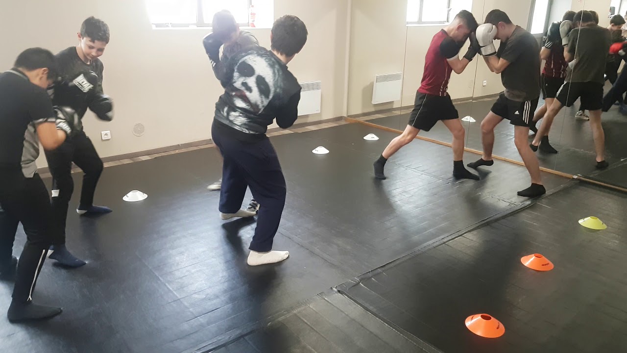Exercice éducatif et ludique de boxe anglaise - YouTube