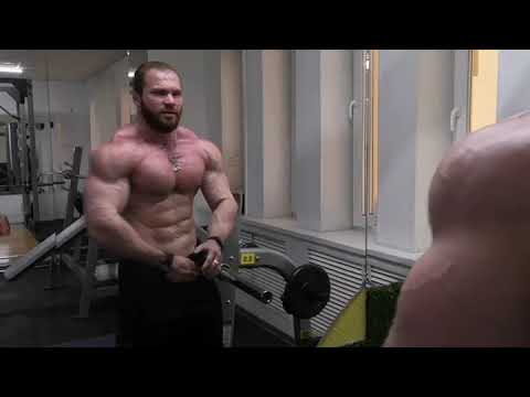 Bogdan Shemakin flexing - YouTube