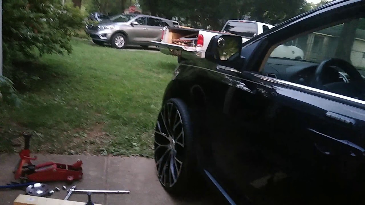 2008 Ford edge on 26 inch rims. - YouTube