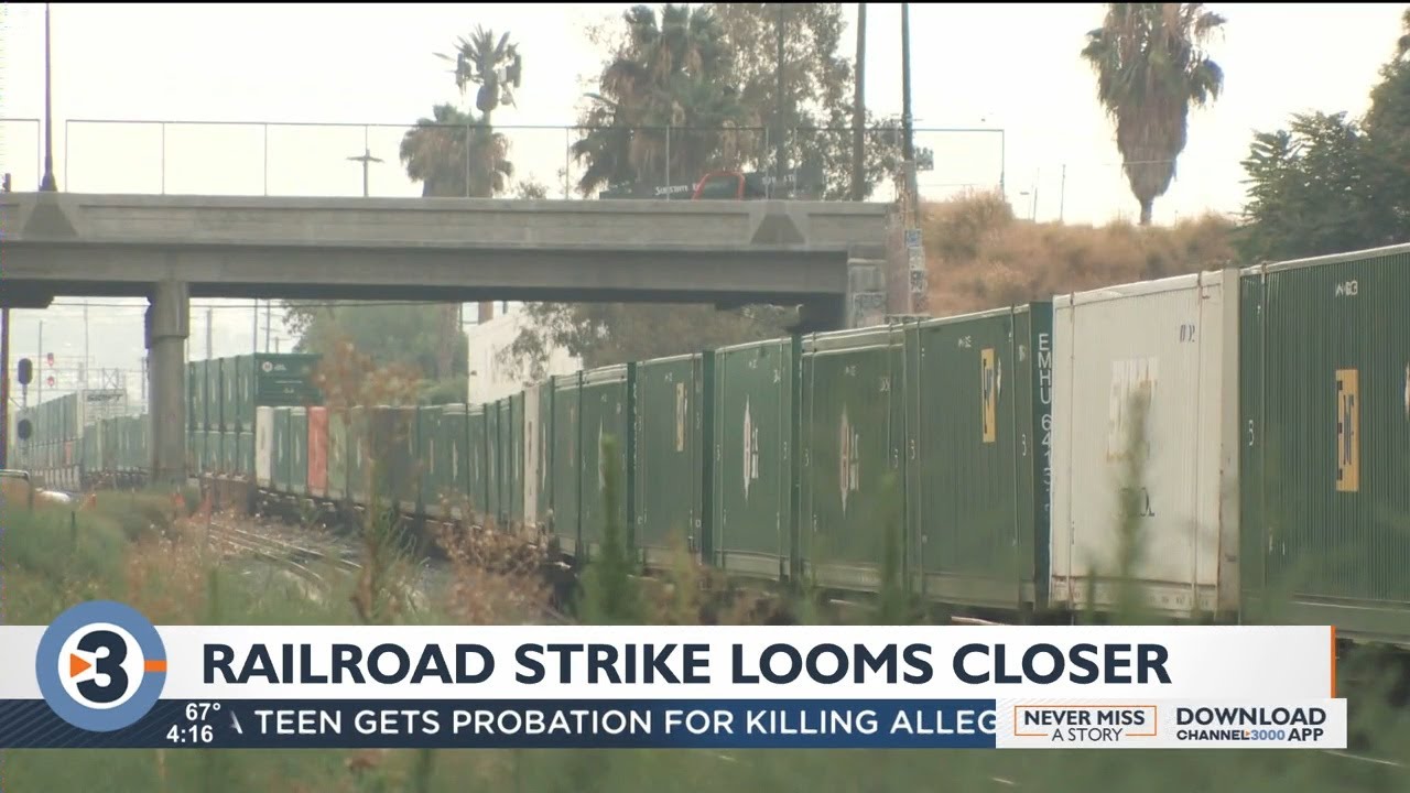 WATCH: Trains Magazine's Bob Lettenberger on looming rail strike - YouTube