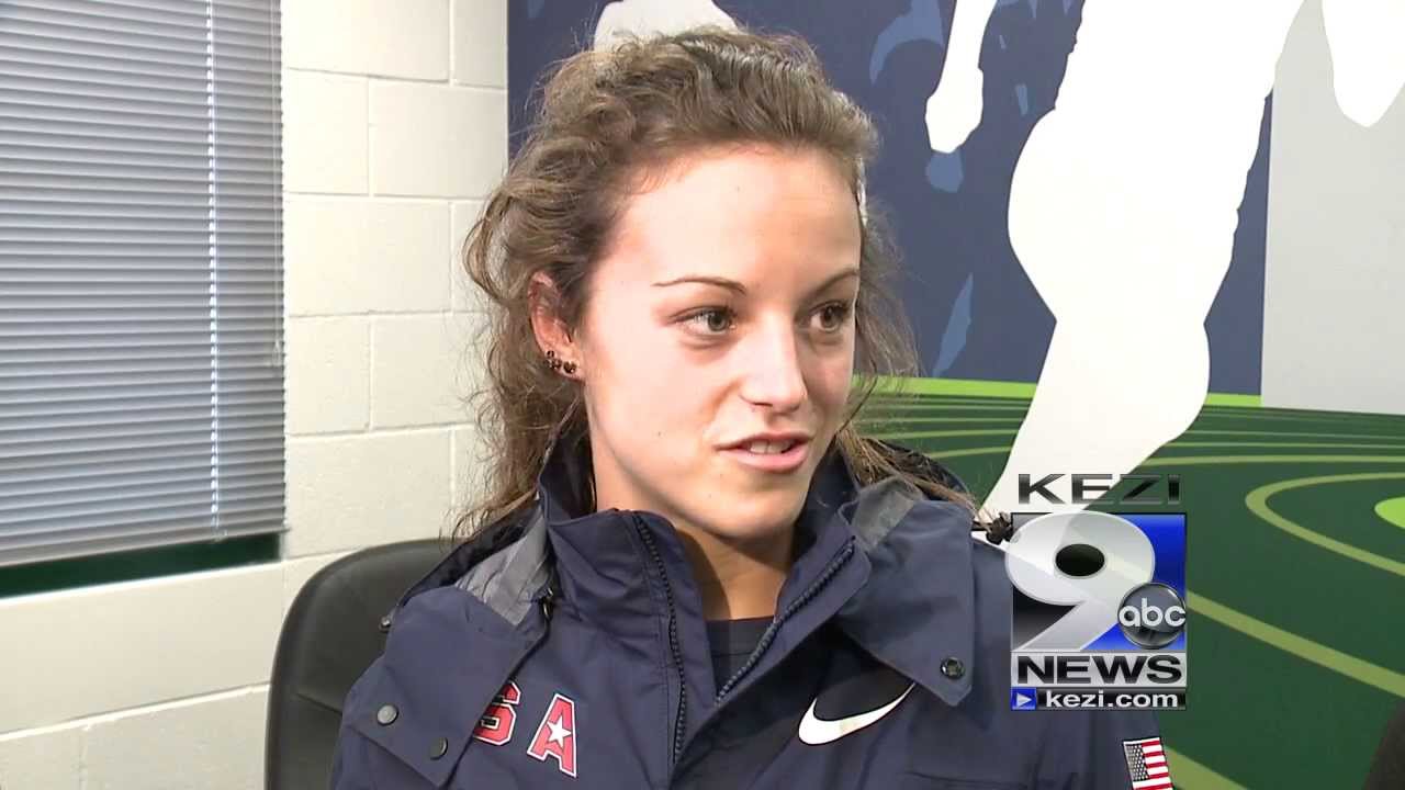 Laura Roesler Previews 2014 NCAA Indoor Championships - YouTube