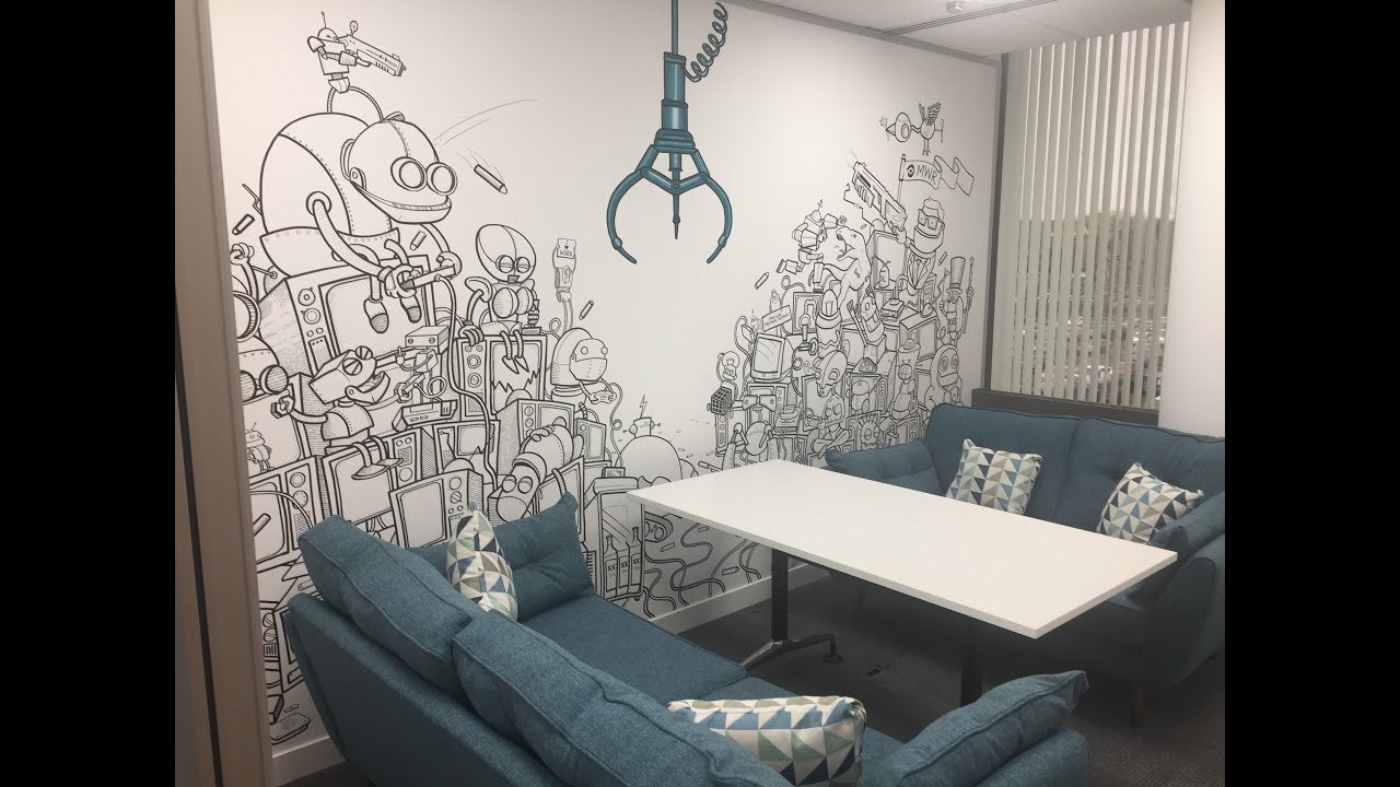 MWR robot time-lapse - posca pen mural - YouTube